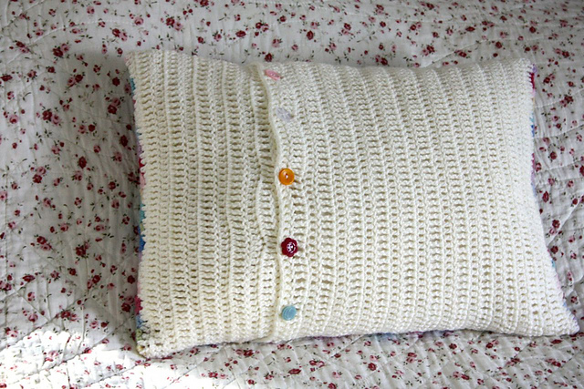 Ravelry: Crocheted Cushion Back pattern by Sandra Paul