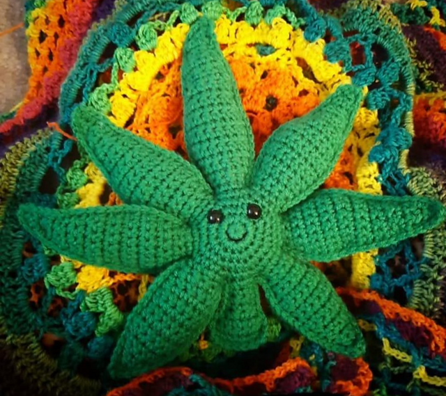 Ravelry: Happy leaf friend pattern by Cherry Wayne