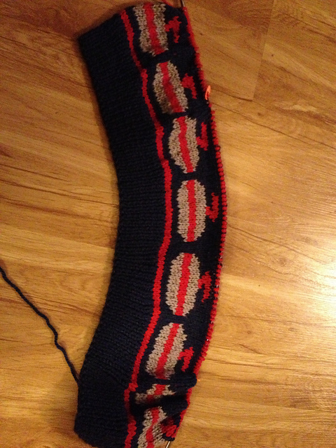 Ravelry: Cheryl21's Curling Sweater