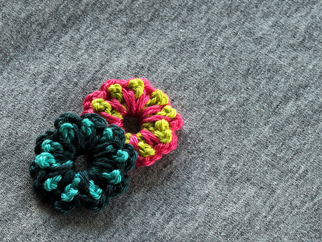 Ravelry: Simple double-layered crochet flower pattern by Carmen Rosemann