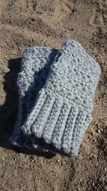 Ravelry: Halvvantar med stjärnmaskor pattern by Made By Chippzan