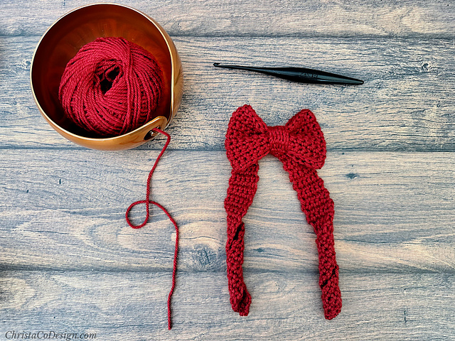 Ravelry: Pretty Bow pattern by Crystal Marin