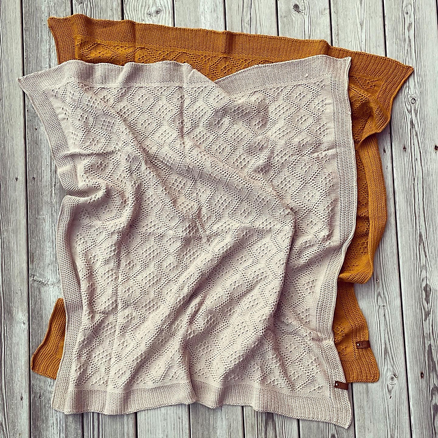 Ravelry: Maskinstrikket babyteppe i tuck pattern by Christin Olsen-Ryum