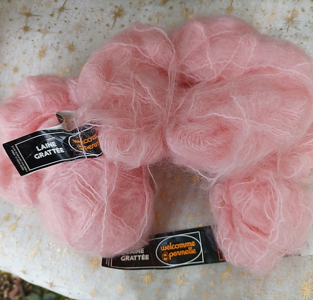 Ravelry: Welcomme Pernelle Laine grattée