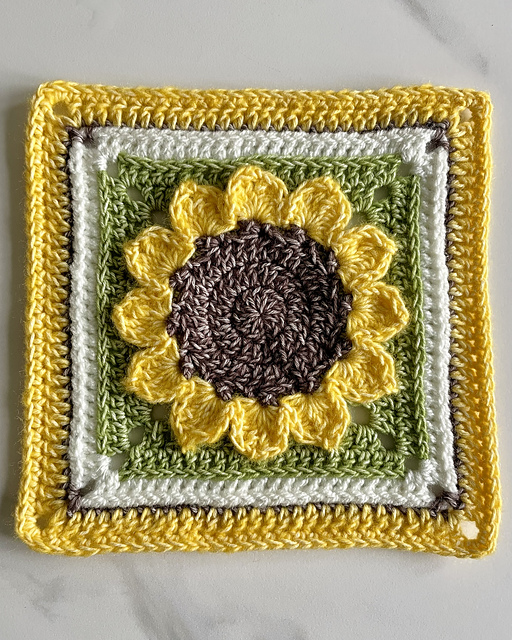 Ravelry: Sunflower Daze Square pattern by Munira Rasul
