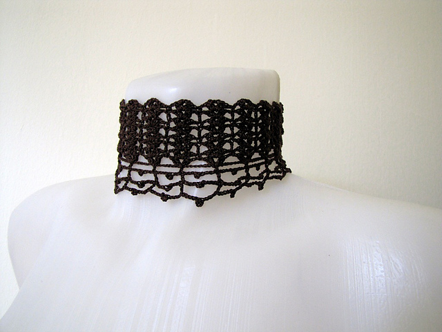 Ravelry: Delicate Lace Choker pattern by Chrystaldesign