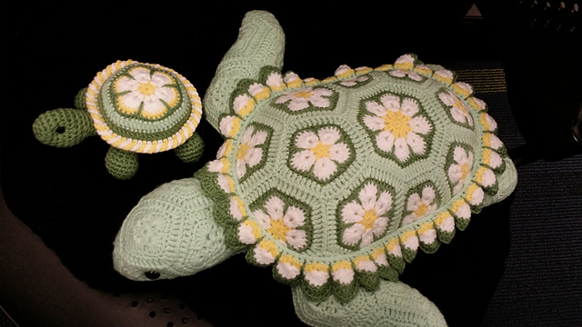 Ravelry: CindyEggleston's Daisy Turtle and Baby Buttercup