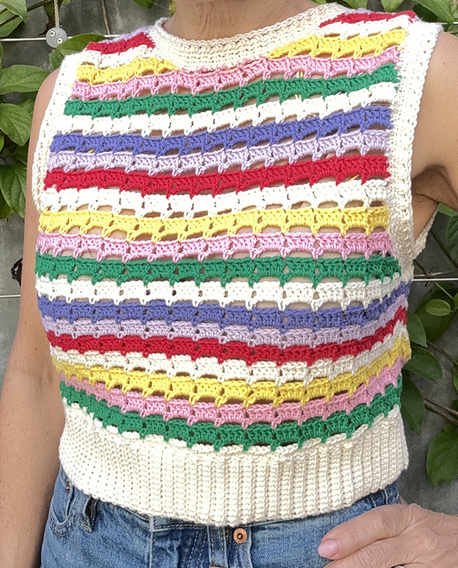 Ravelry: She's a Brick House top pattern by Cindy McDermott