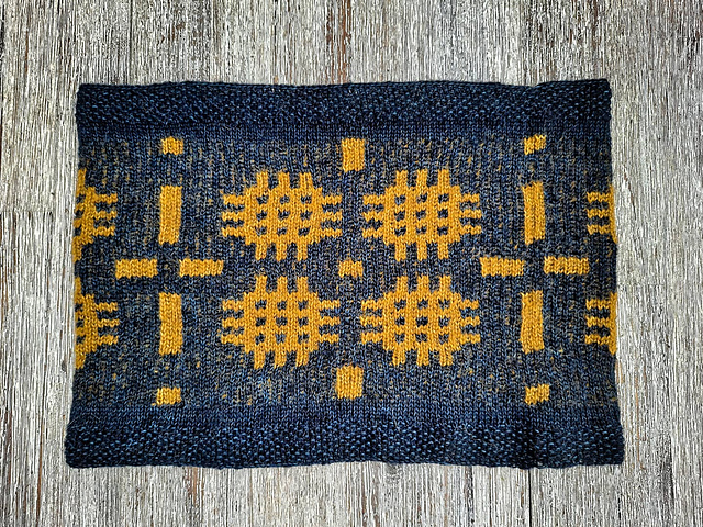 Ravelry: Portcullis pattern by Antidote Yarns and Designs