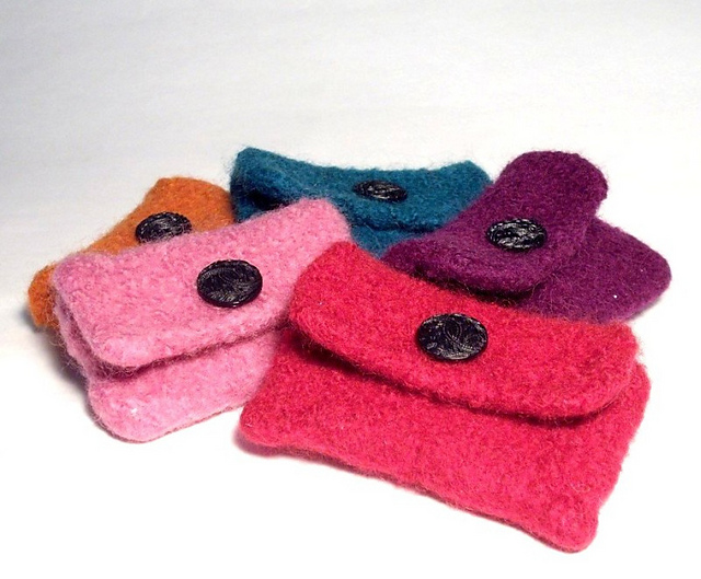 Ravelry: Felted Purse pattern by Claire Fairall Designs