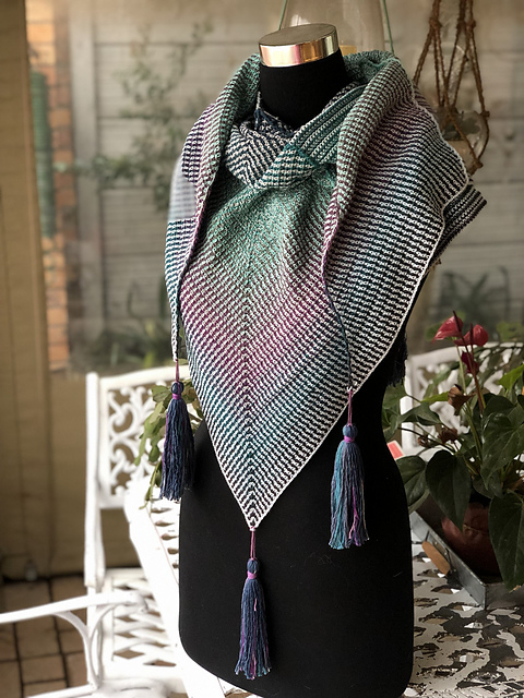 Ravelry: Clandman's Stella Shawl