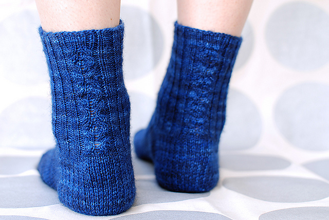 Ravelry: Divagate pattern by Clare Devine