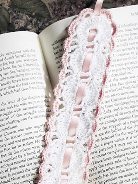 Ravelry: Shells & Lace Bookmark pattern by Brenda Stratton