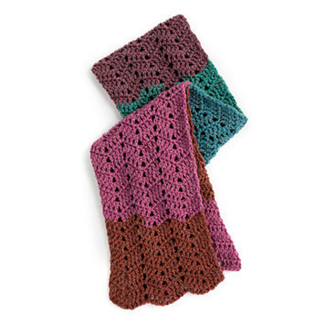 Ravelry: Waves Scarf pattern by Yarnspirations Design Studio