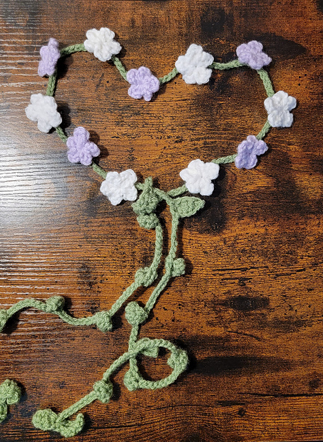 Ravelry: Flower Crown pattern by Alysia Sly
