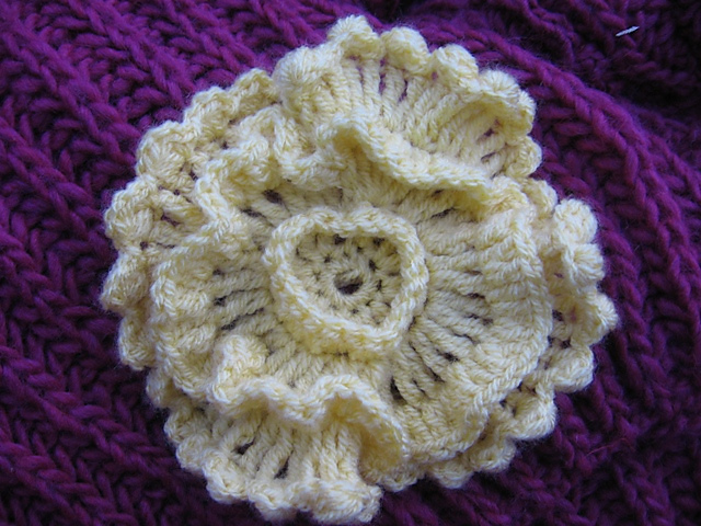 Ravelry: Grandma flower pattern by Di Lana Cotta