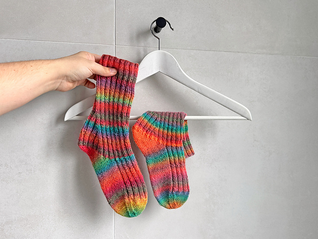 Ravelry: Slow Days Socks pattern by Ekaterina Trefilova