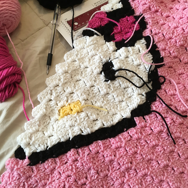 Ravelry: ColoradoMom's C2C Hello Kitty Blanket
