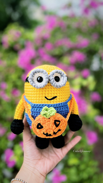 Ravelry: Despicable Me MINIONS pattern by Lan Tran
