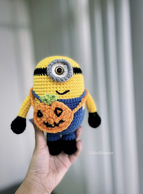 Ravelry: Stuart Halloween Minion pattern by Lan Tran