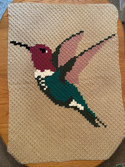Ravelry: Hummingbird Graphgan pattern by Comic Sams Crafts