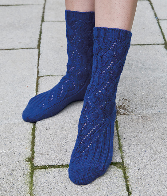 Ravelry: In and Out pattern by Cookie A
