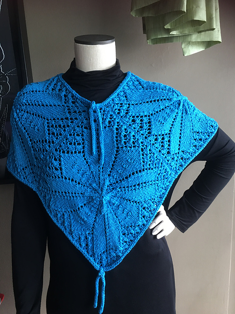 Ravelry: Magical Two Way Capelet pattern by Nicky Epstein
