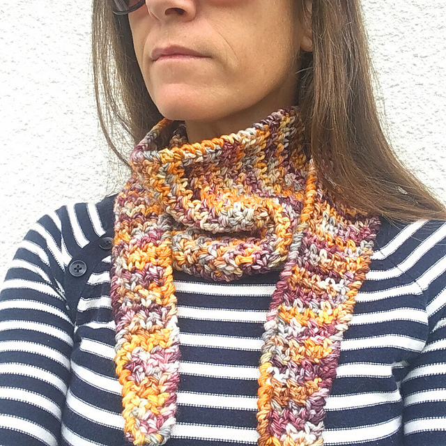 Ravelry: One Skein Mini Shawl pattern by Debbie Wragg