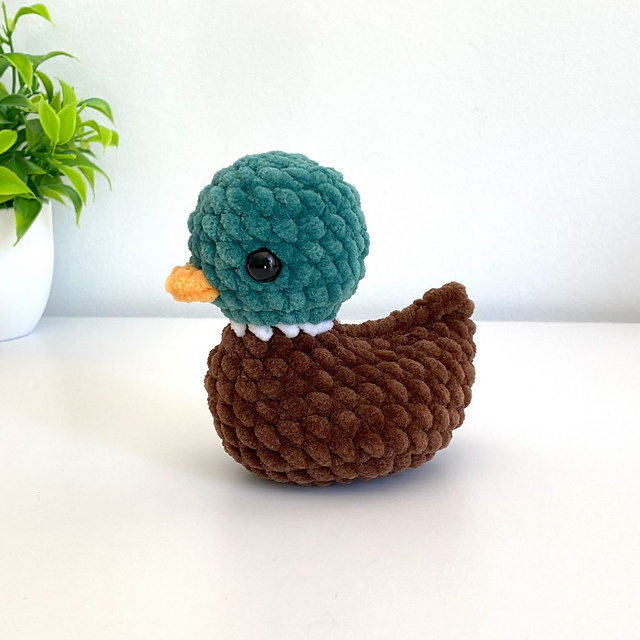 Ravelry: Mallard Rubber Duck pattern by Corinne Chi