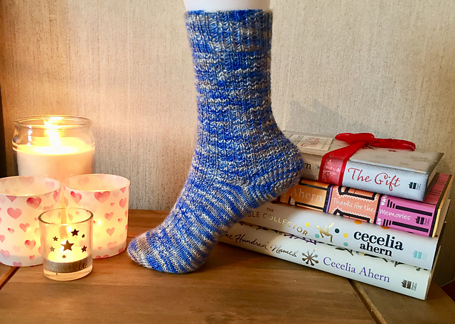 Ravelry: Enchanted Socks pattern by Naomi Connolly