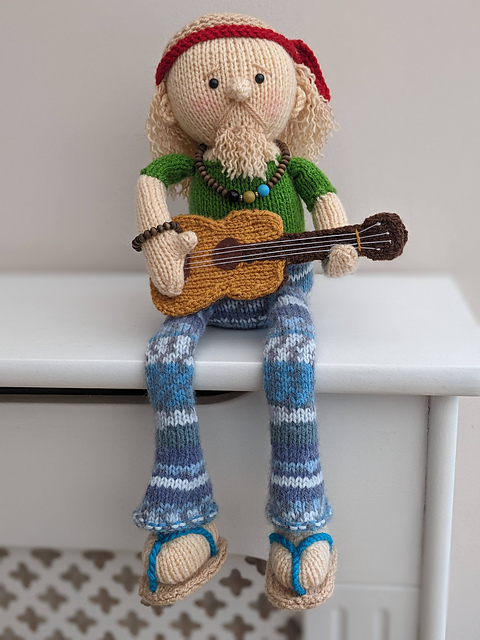 Ravelry: Mr Happy Hippy shelf sitter pattern by Alison Davis