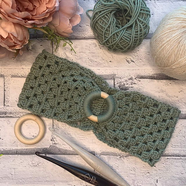 Ravelry: Ring in the Spring Headband pattern by Fiona Field