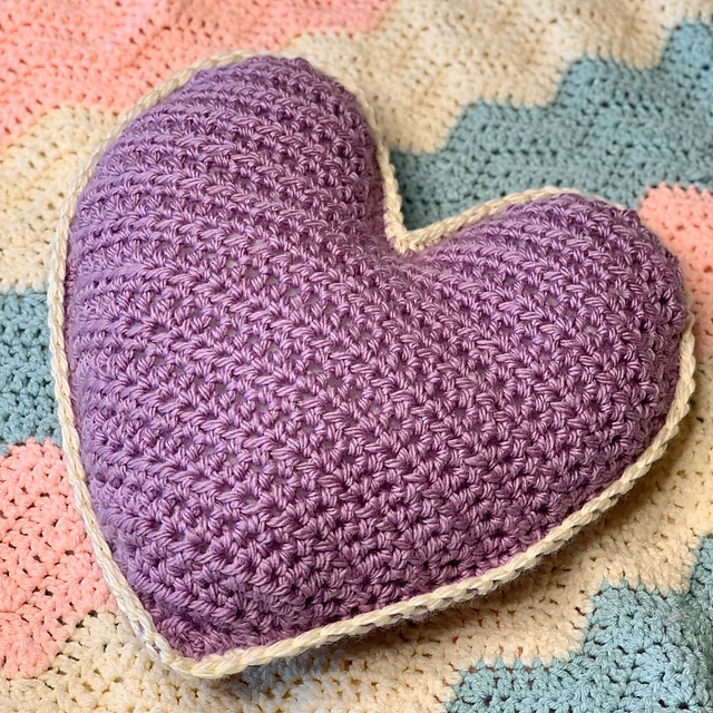 Ravelry: Love Heart Cushion pattern by Fiona Field