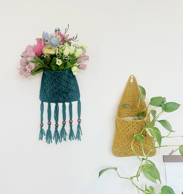 Ravelry: C2C lnspired Wall Pocket pattern by Rose Obom