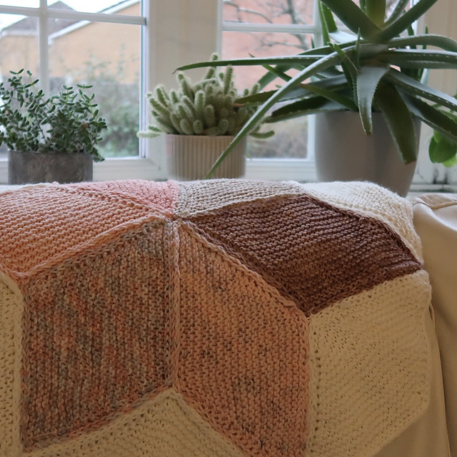 Ravelry: Nest Box Shawl and Popstars Blanket pattern by Ellie Jones