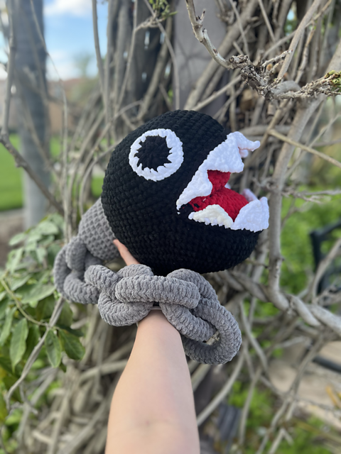 Ravelry: Giant Chain Chomp Amigurumi pattern by Annie Kuo