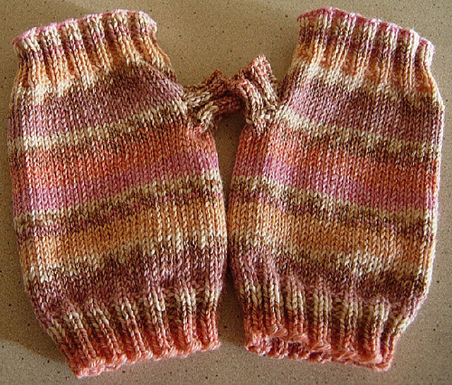 Ravelry: Basic Mitts pattern by Knitting Pixie