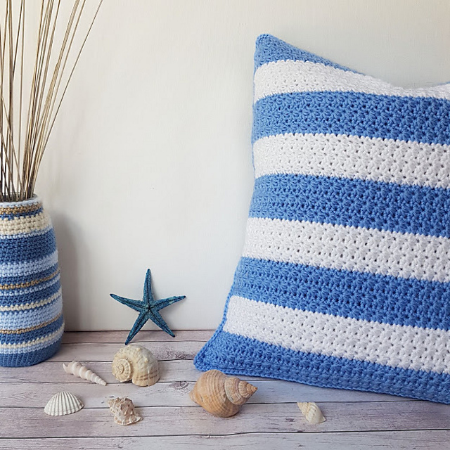 Ravelry: Nautical Star Cushion pattern by Crafty Cruella