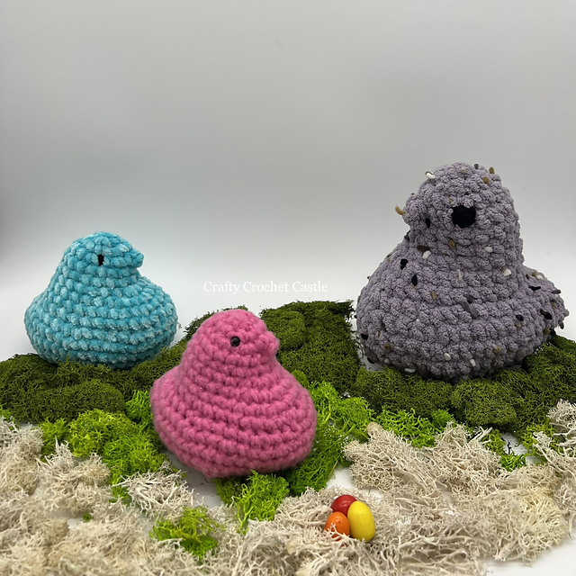 Ravelry: Marshmallow Chick pattern by Jenila Mathialagan