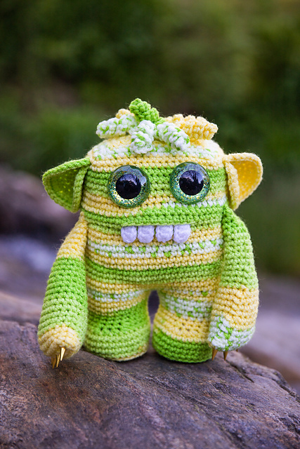 Ravelry: Square Monster Body with Overbite and Legs pattern by Megan Lapp