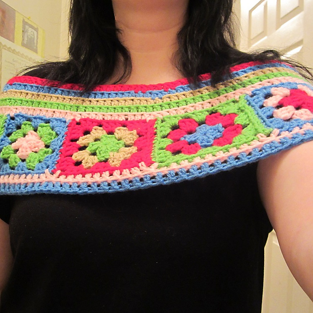 Ravelry: Waiting for Spring Cowl or Shoulder Wrap pattern by Starling