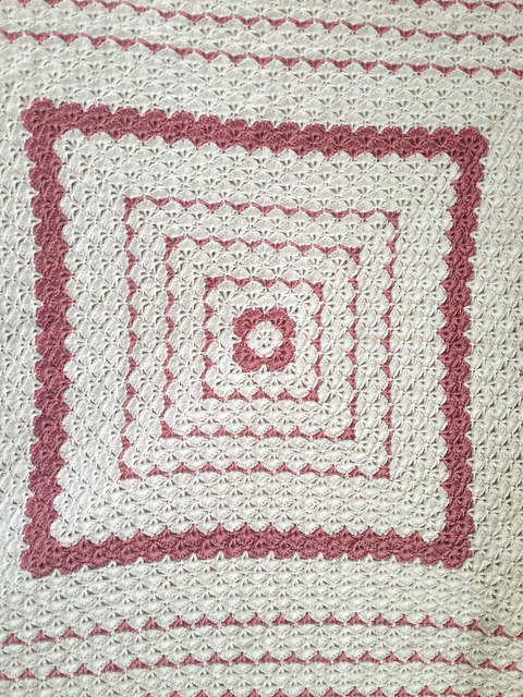Ravelry: Craftypaulaa's Shell Blanket