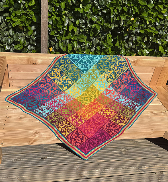 Ravelry: Burst of Joy pattern by Anke Wintermans