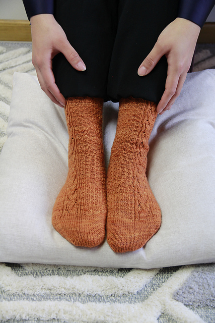 Ravelry: Mira pattern by Susana Lobos Garcia