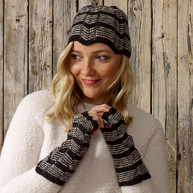 Ravelry: Nadia pattern by Sue Whiting Designs