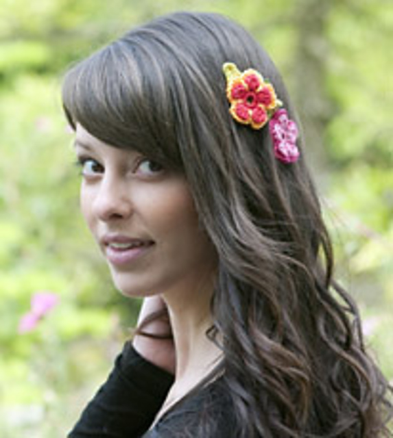 Ravelry: Mela Flower pattern by Cristina Mershon