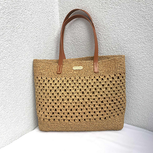 Ravelry: Cheerful raffia bag pattern by Helga B Mandl