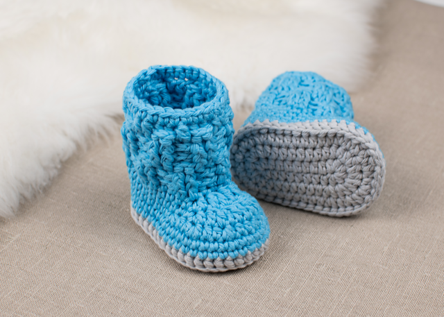 Ravelry: Baby Booties - BLUE SNOWMAN pattern by Croby Patterns - Doroteja