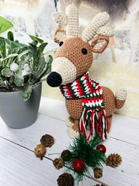 Ravelry: Chestnut The Reindeer pattern by Kim Earey