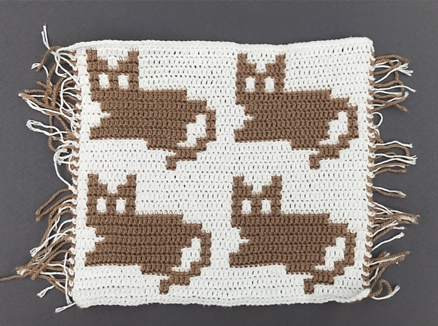 Ravelry: Mini Sitting Cat pattern by Jessie Darch